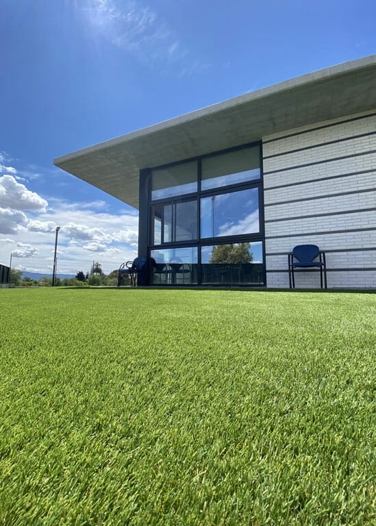 Building garden with artificial turf - Realturf UK