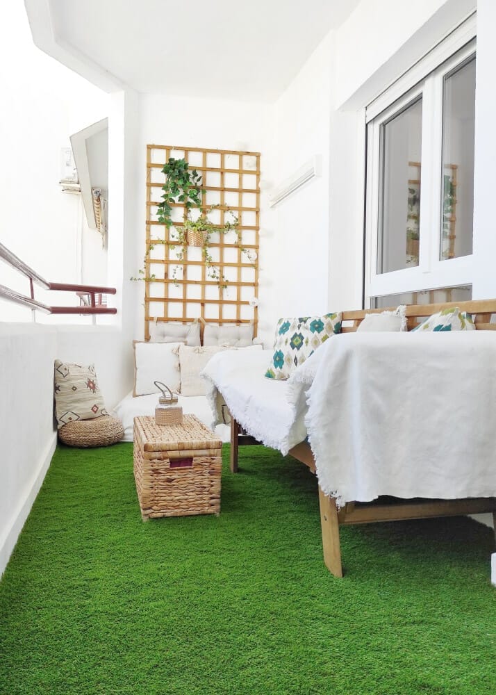 Balcony with artificial grass - Realturf UK