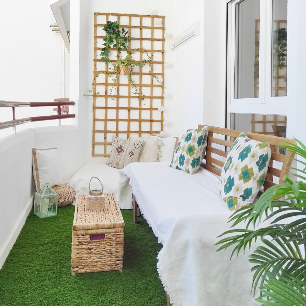 Balcony with artificial grass - Realturf UK